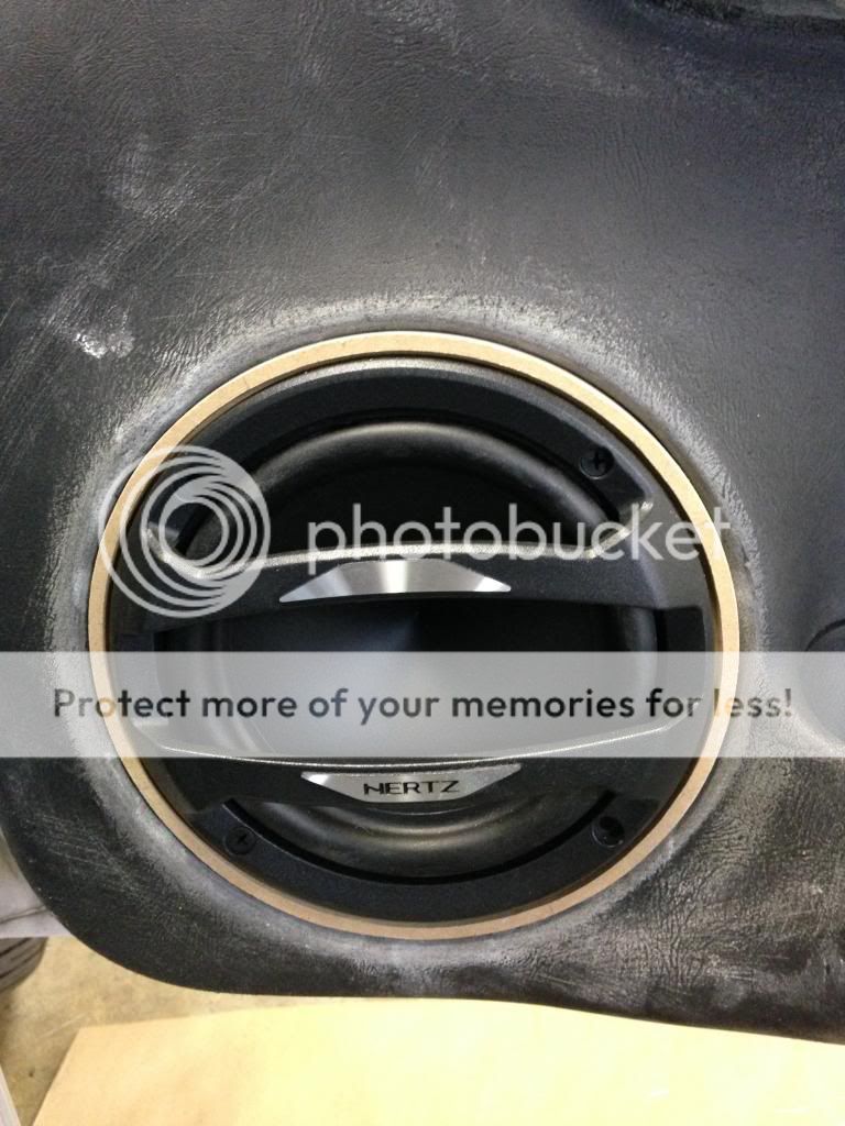 '03 Blazer Extreme by Mobile Sound Systems (four 15" wall, six amps ...