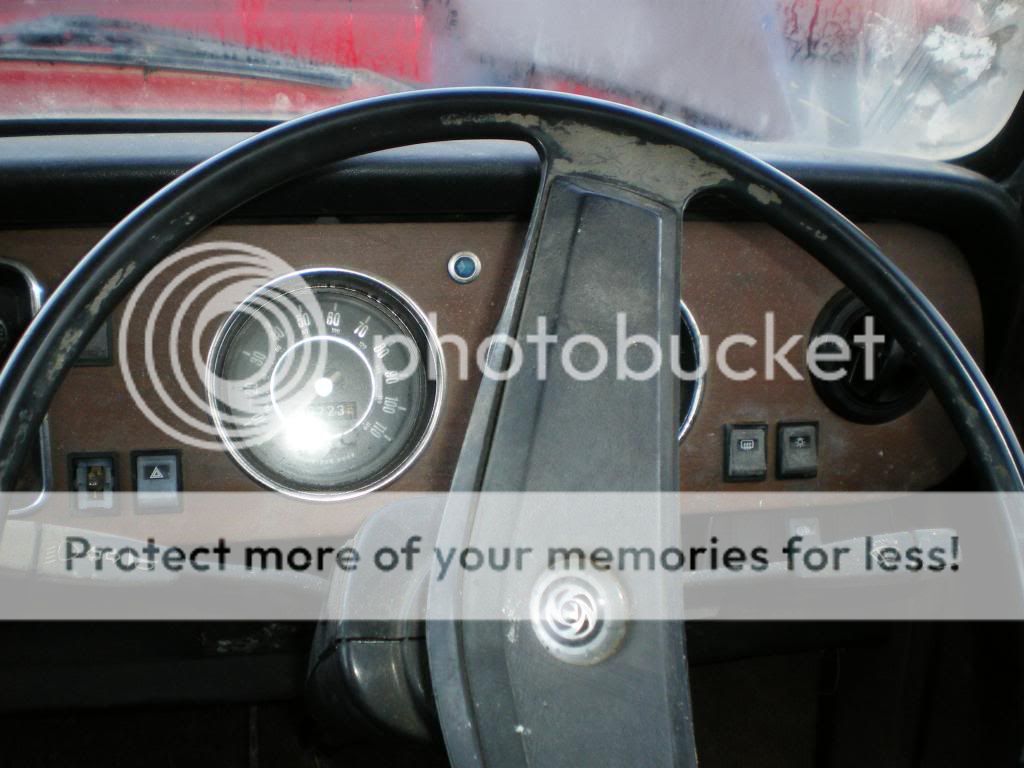 Austin Maxi repatriated from a Barn (a real barn find) - AutoShite ...